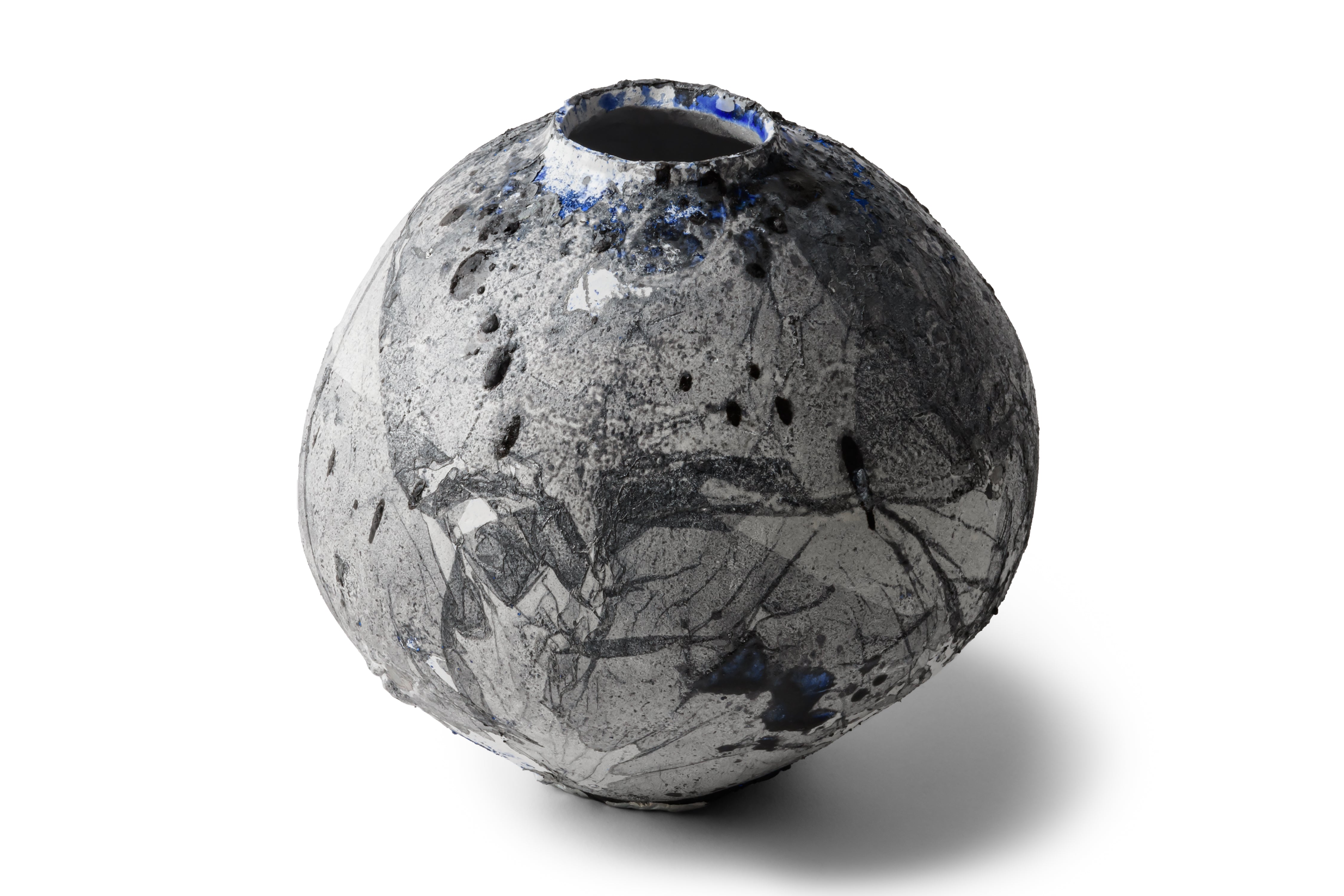 Minowatakaharu - Small jar 1